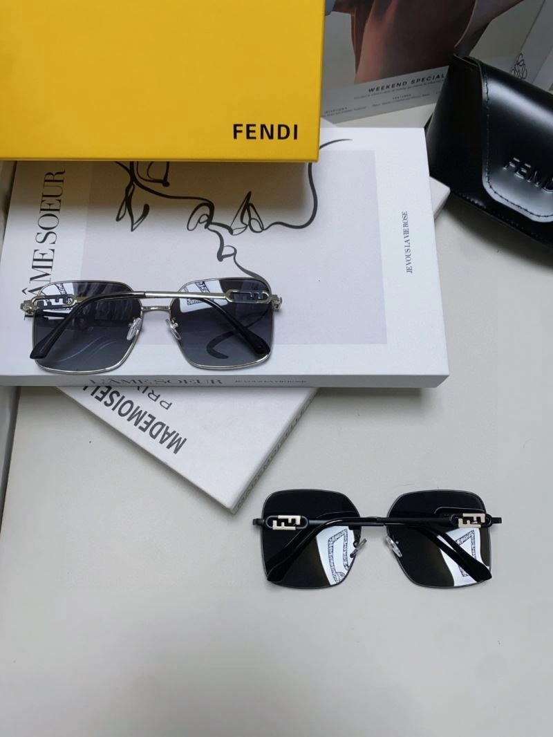 Accurate model Fendi Sunglasses
