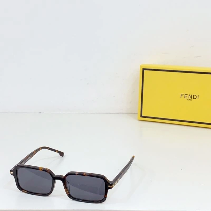 Accurate model Fendi Sunglasses