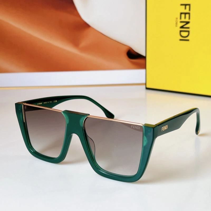 Accurate model Fendi Sunglasses