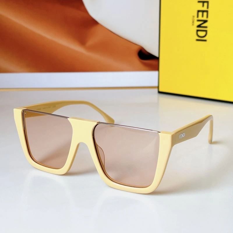 Accurate model Fendi Sunglasses