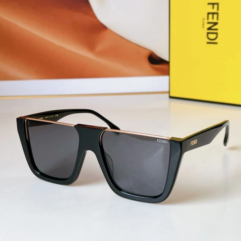 Accurate model Fendi Sunglasses