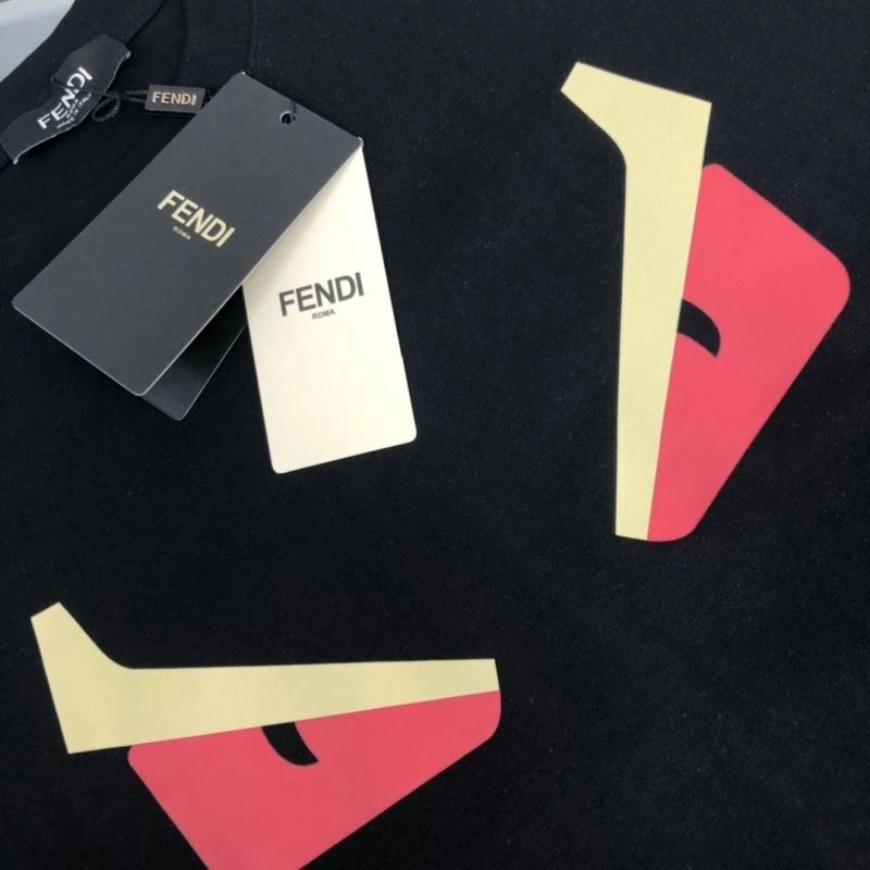 Accurate model Fendi T-Shirts