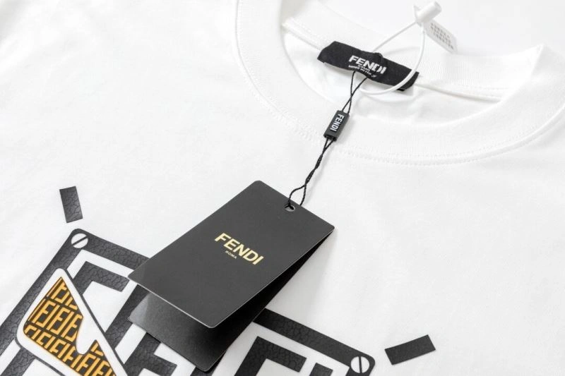 Top mirror Fendi T-Shirts