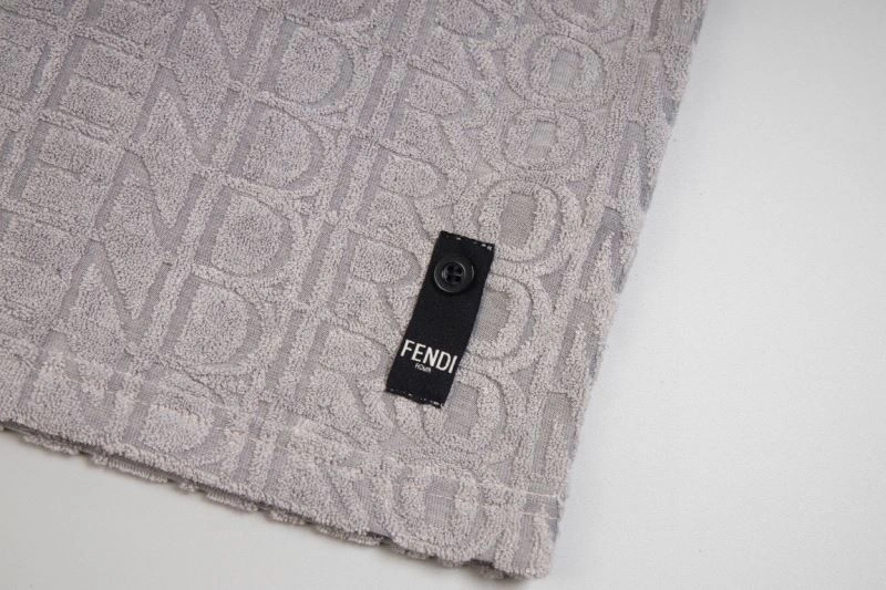 Legit Fendi T-Shirts
