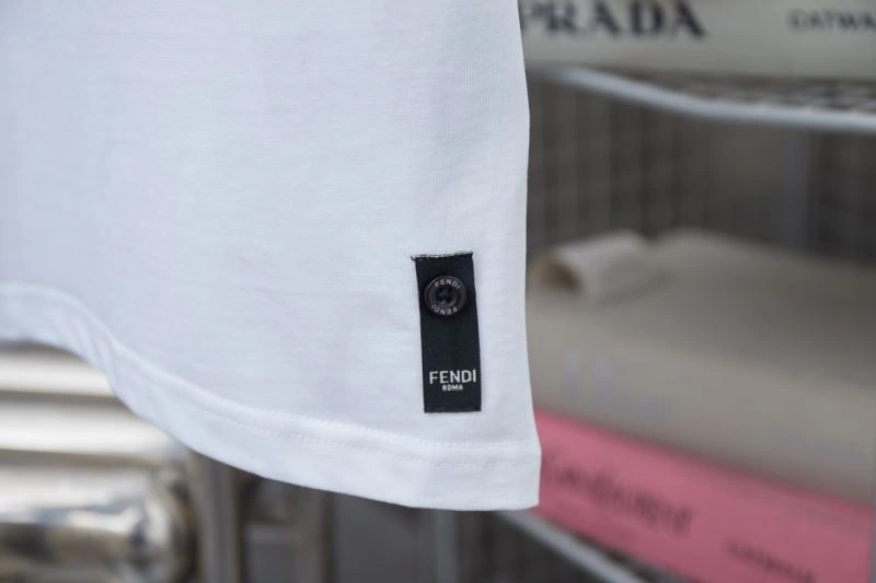 Top mirror Fendi T-Shirts