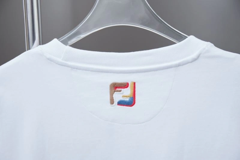Top mirror Fendi T-Shirts