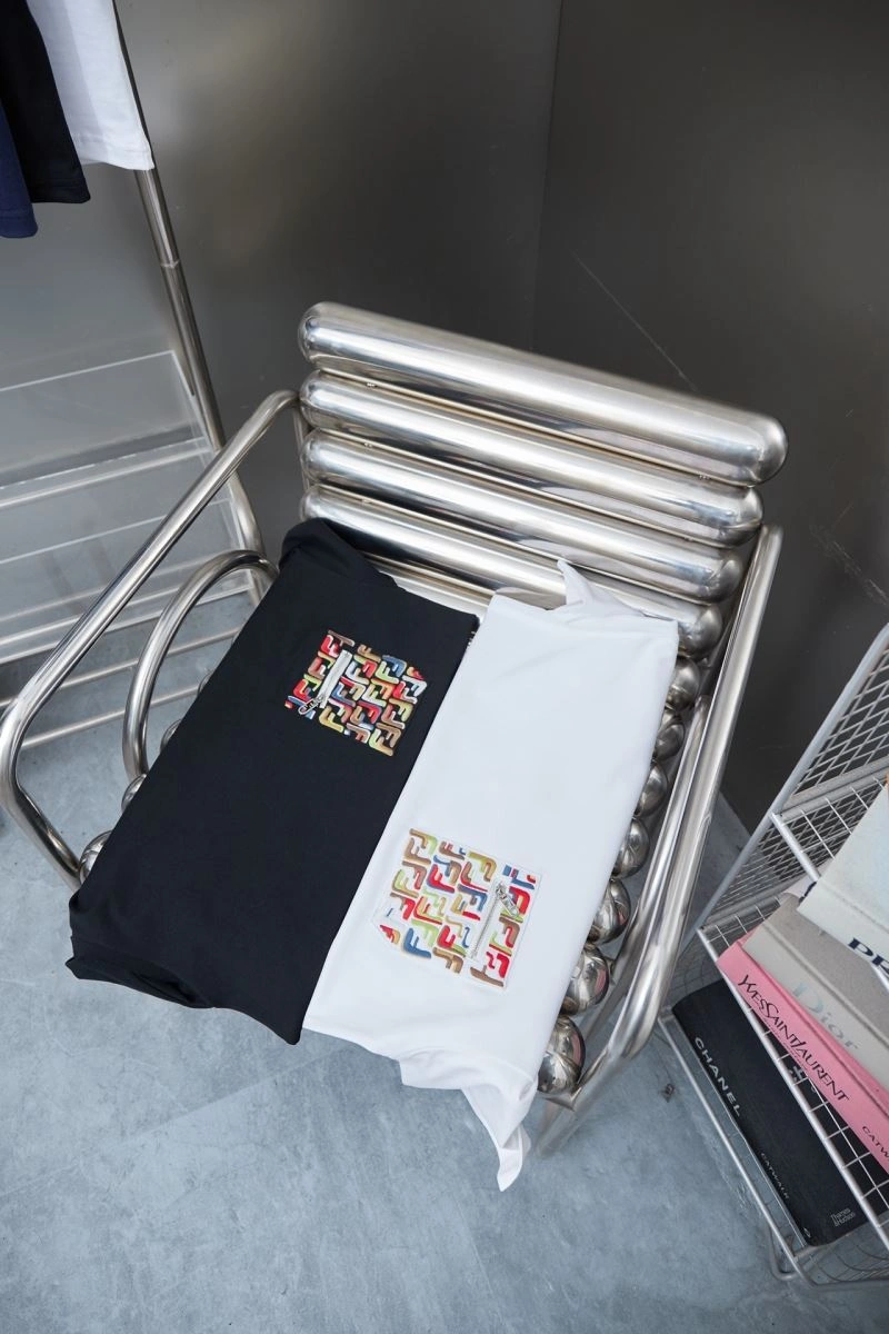 Top mirror Fendi T-Shirts