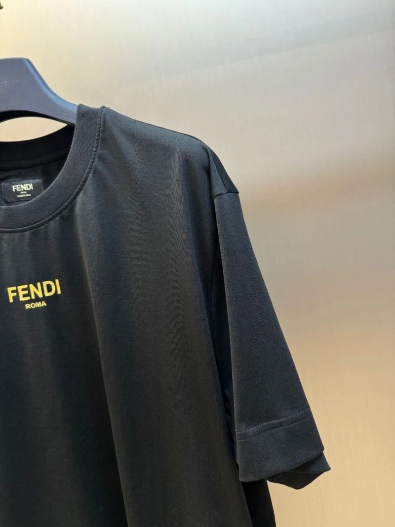 Low-cost Fendi T-Shirts