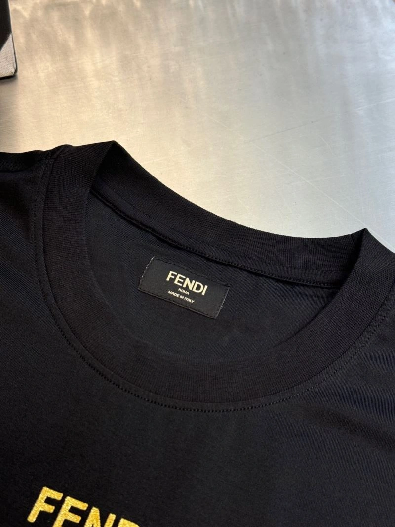 Low-cost Fendi T-Shirts