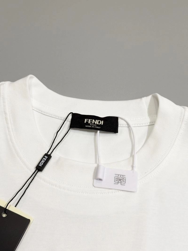 Accurate model Fendi T-Shirts