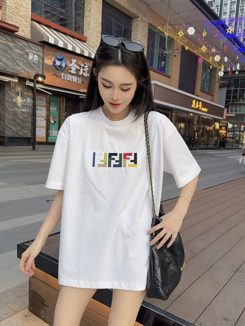 Accurate model Fendi T-Shirts