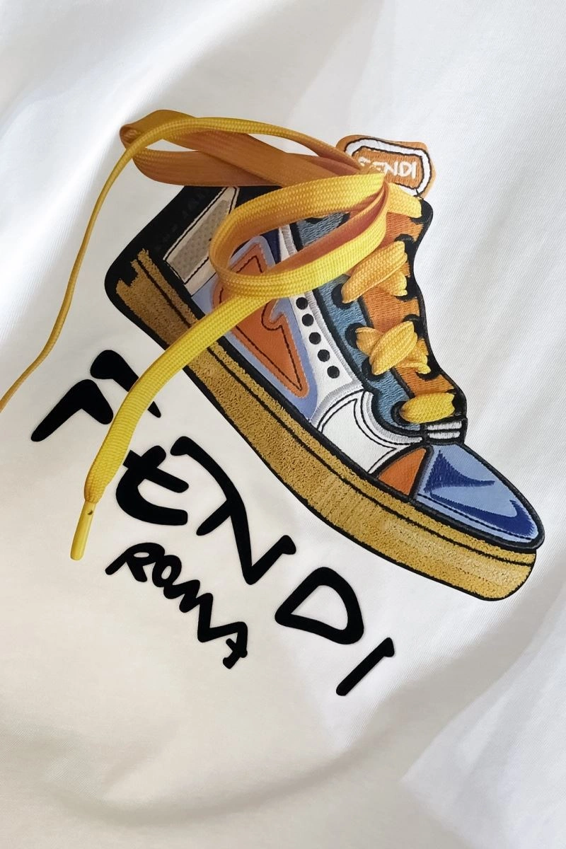 Factory-made Fendi T-Shirts