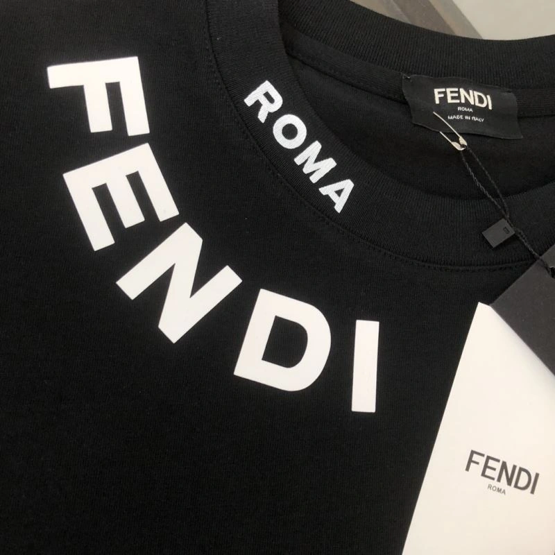 Top mirror Fendi T-Shirts