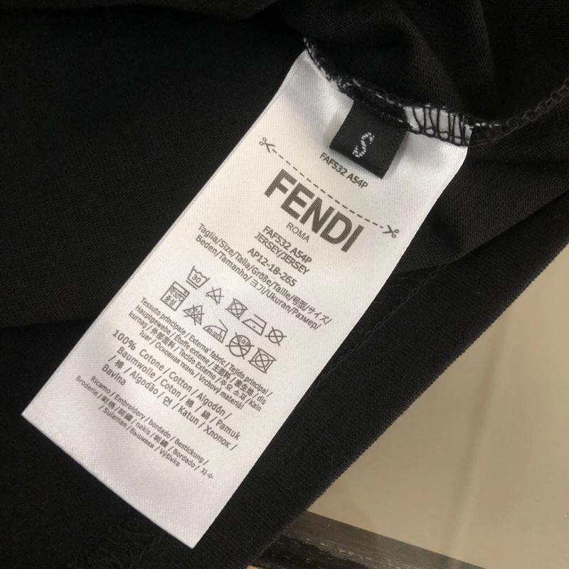 Top match Fendi T-Shirts