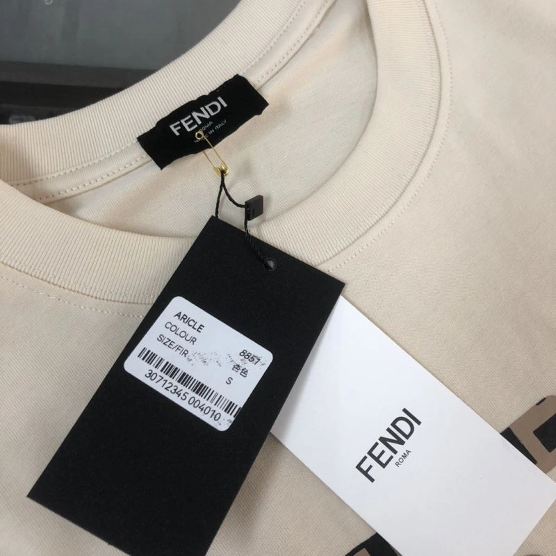 Bargain Fendi T-Shirts