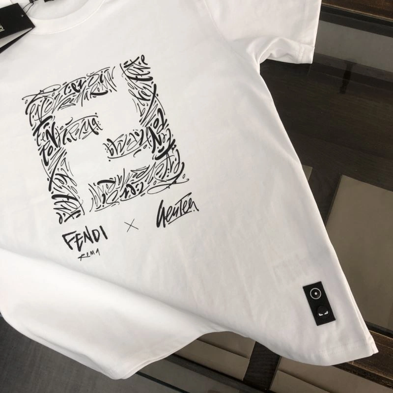 Top mirror Fendi T-Shirts