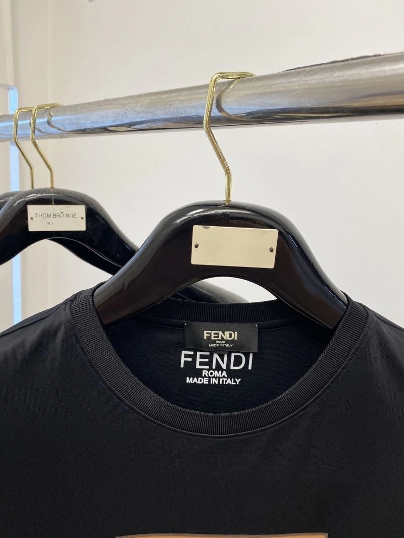 Bargain Fendi T-Shirts
