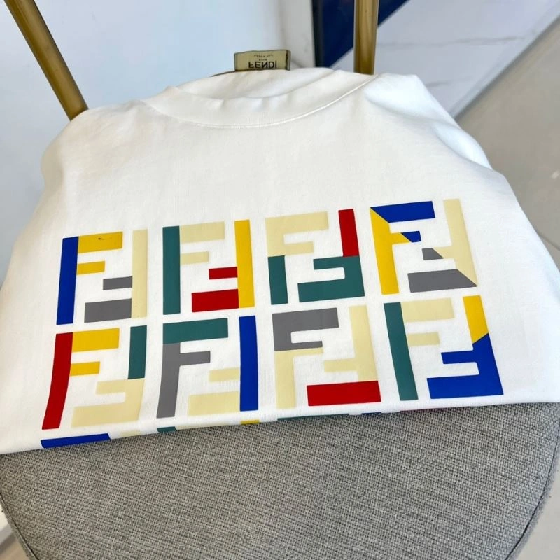 Bargain Fendi T-Shirts