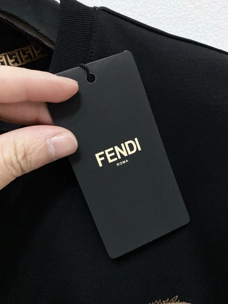 Low-cost Fendi T-Shirts