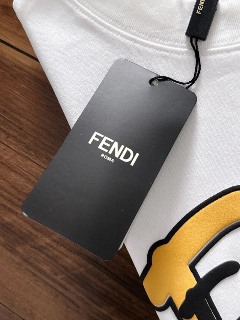 Accurate model Fendi T-Shirts