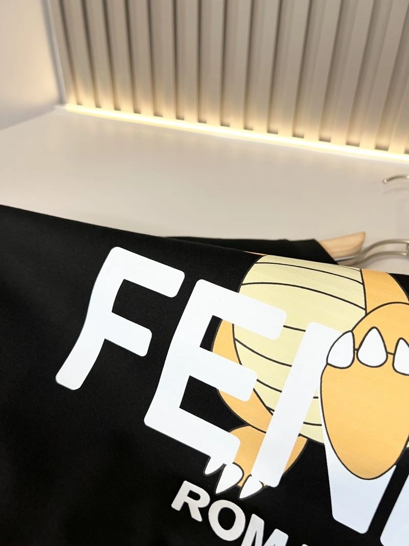 Low-cost Fendi T-Shirts