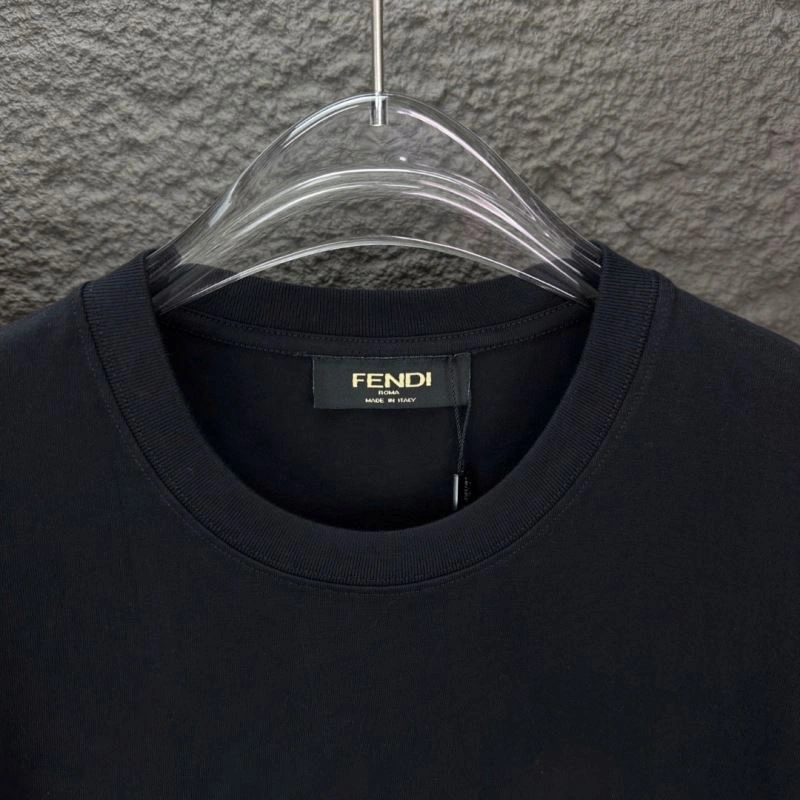 Top mirror Fendi T-Shirts