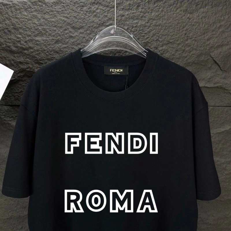 Top mirror Fendi T-Shirts