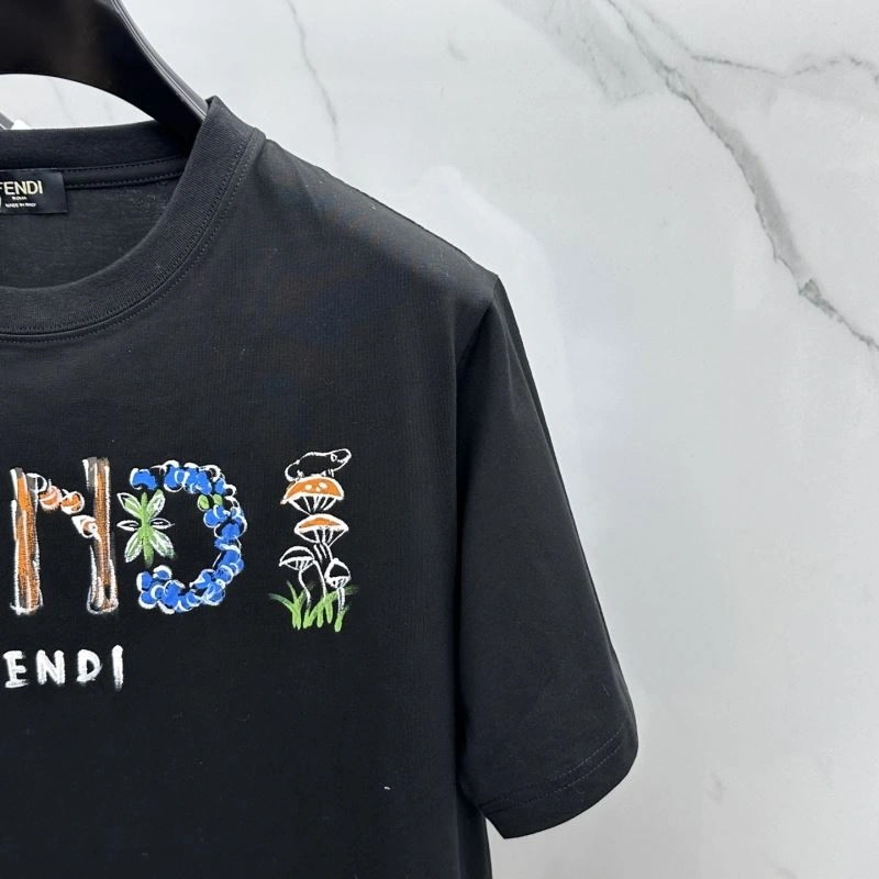 Bargain Fendi T-Shirts