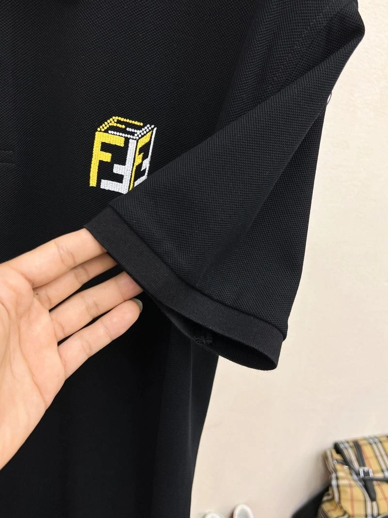 Top mirror Fendi T-Shirts