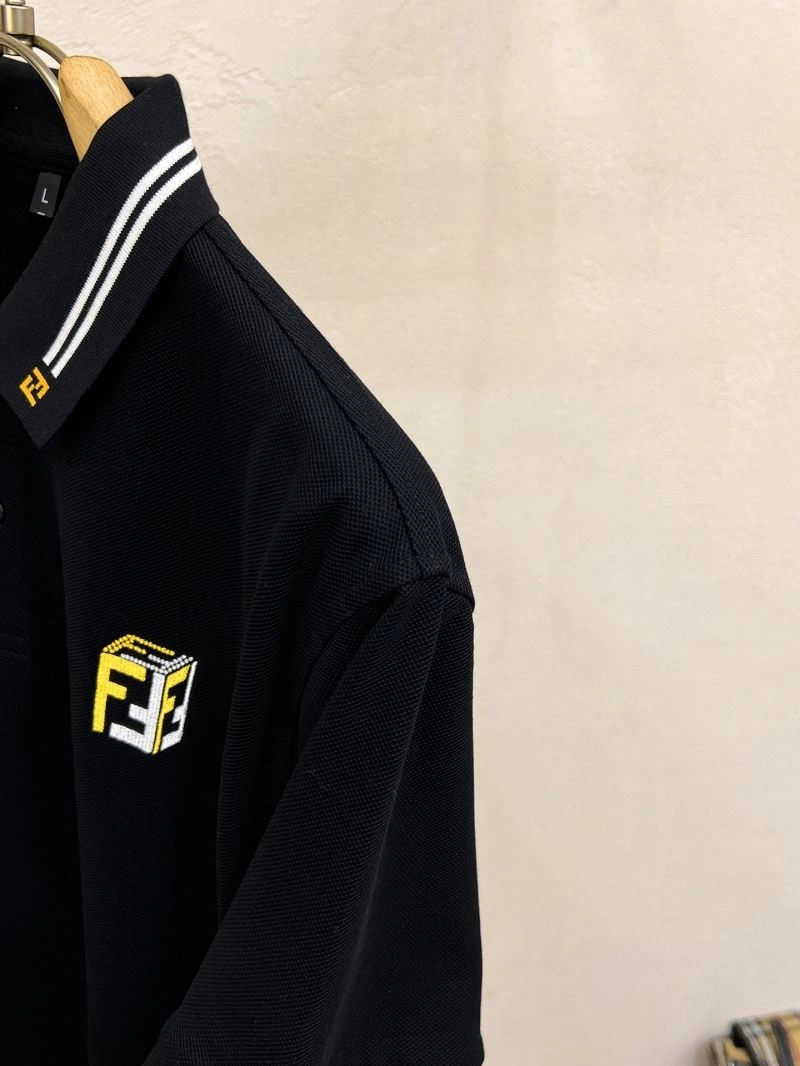 Top mirror Fendi T-Shirts