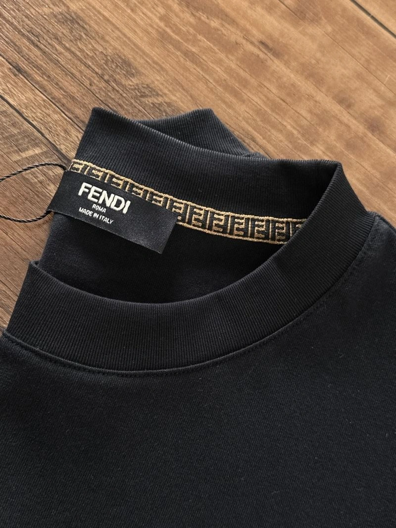 Top match Fendi T-Shirts