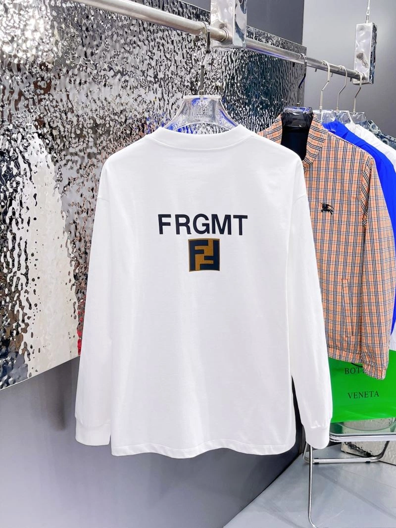 Top match Fendi T-Shirts
