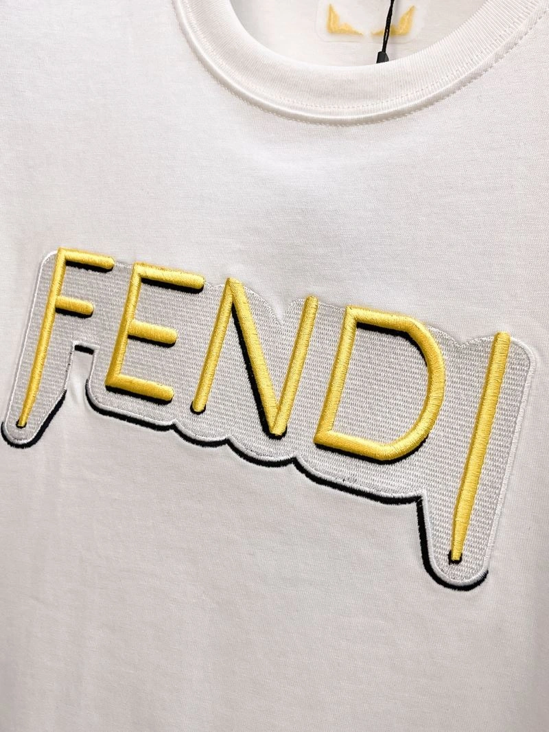 Factory-made Fendi T-Shirts