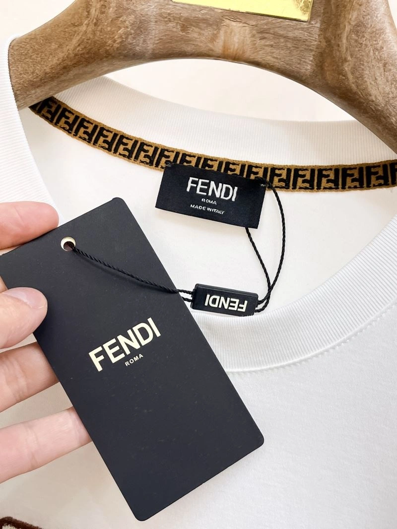 Low-cost Fendi T-Shirts