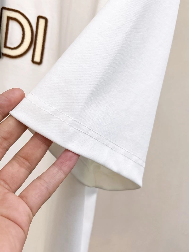 Low-cost Fendi T-Shirts