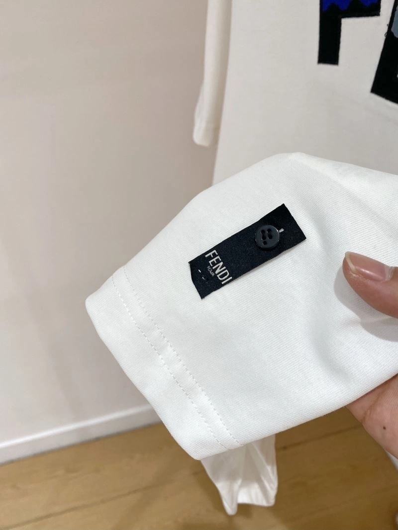 Factory-made Fendi T-Shirts