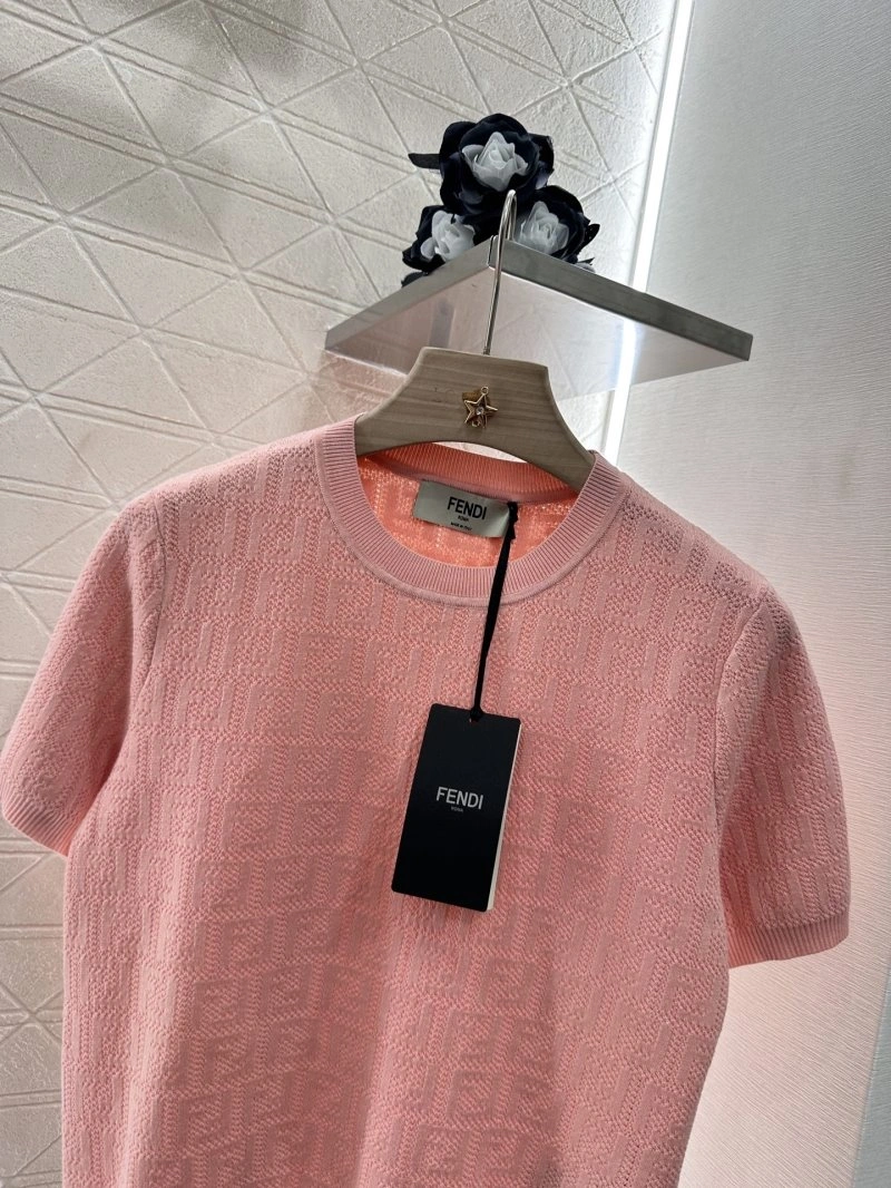 Top match Fendi T-Shirts