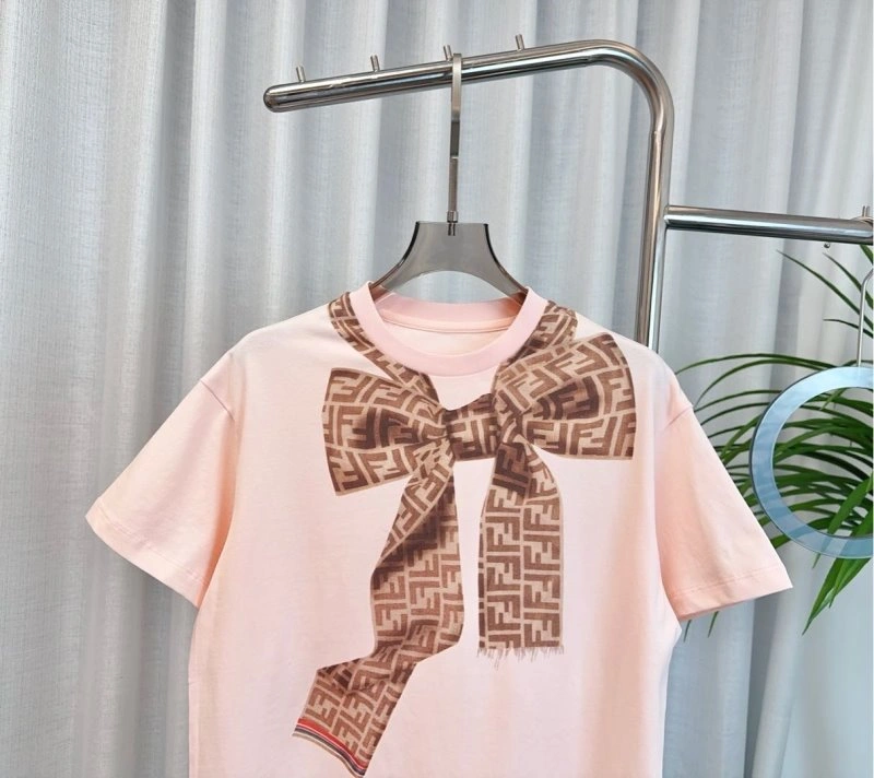 Low-cost Fendi T-Shirts