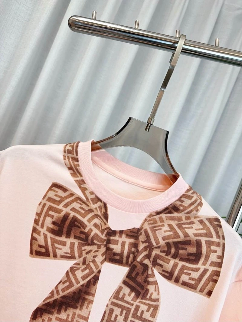 Low-cost Fendi T-Shirts