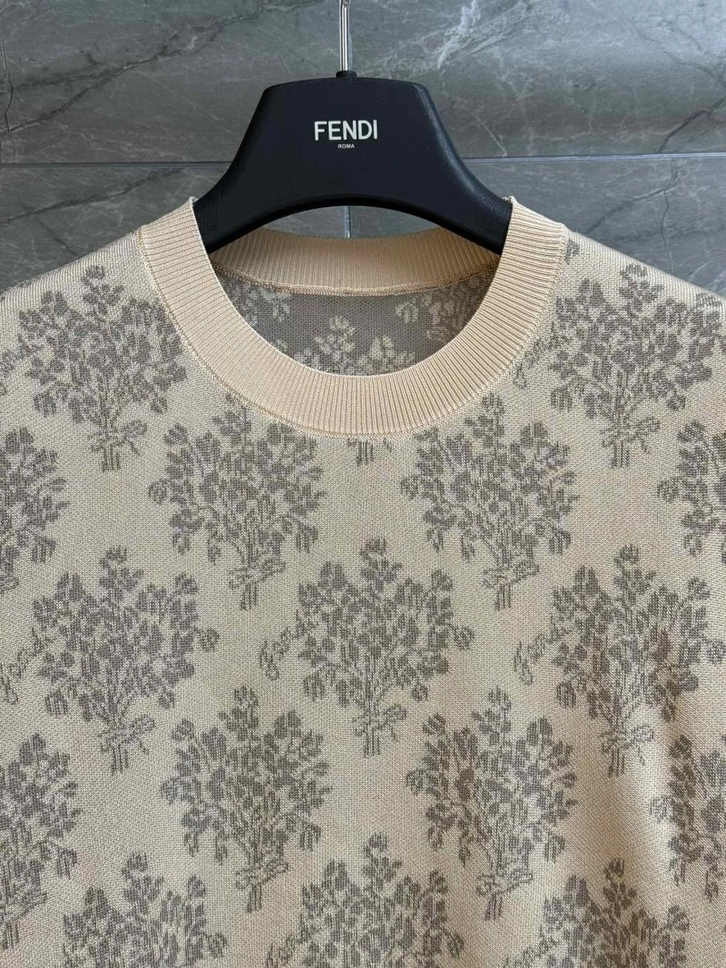 1:1 copy Fendi T-Shirts