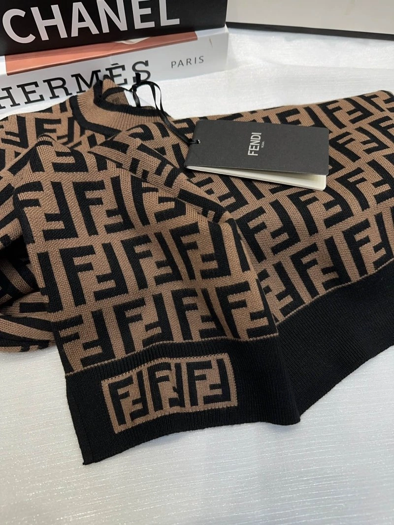 Low-cost Fendi T-Shirts