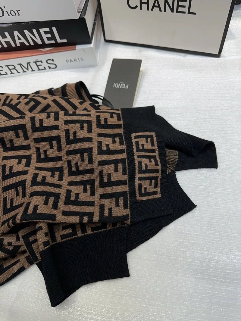 Low-cost Fendi T-Shirts