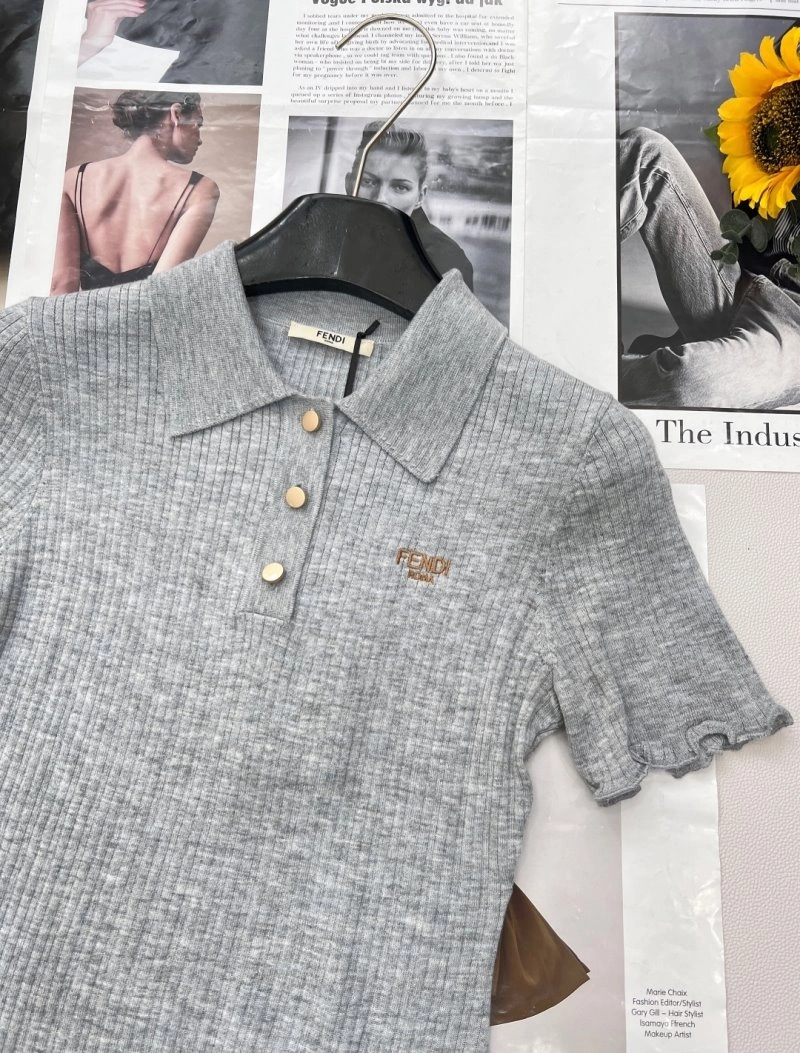 Top match Fendi T-Shirts