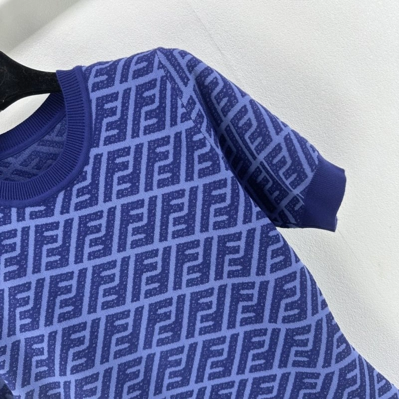 Top match Fendi T-Shirts