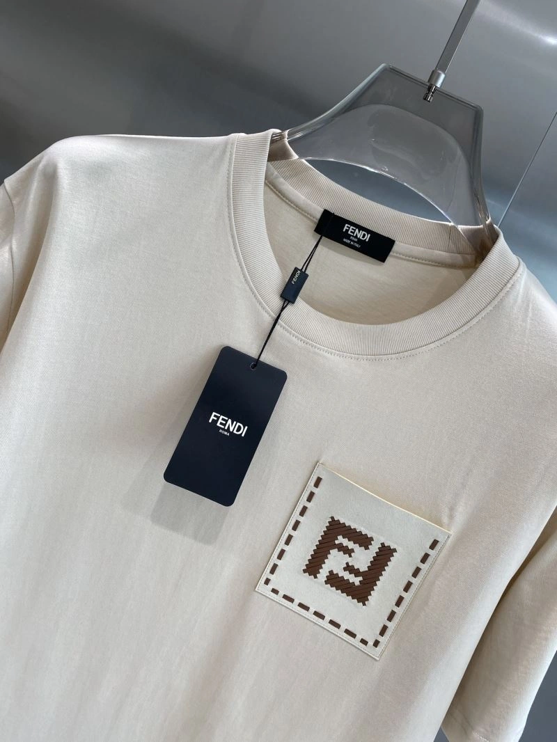 Bargain Fendi T-Shirts
