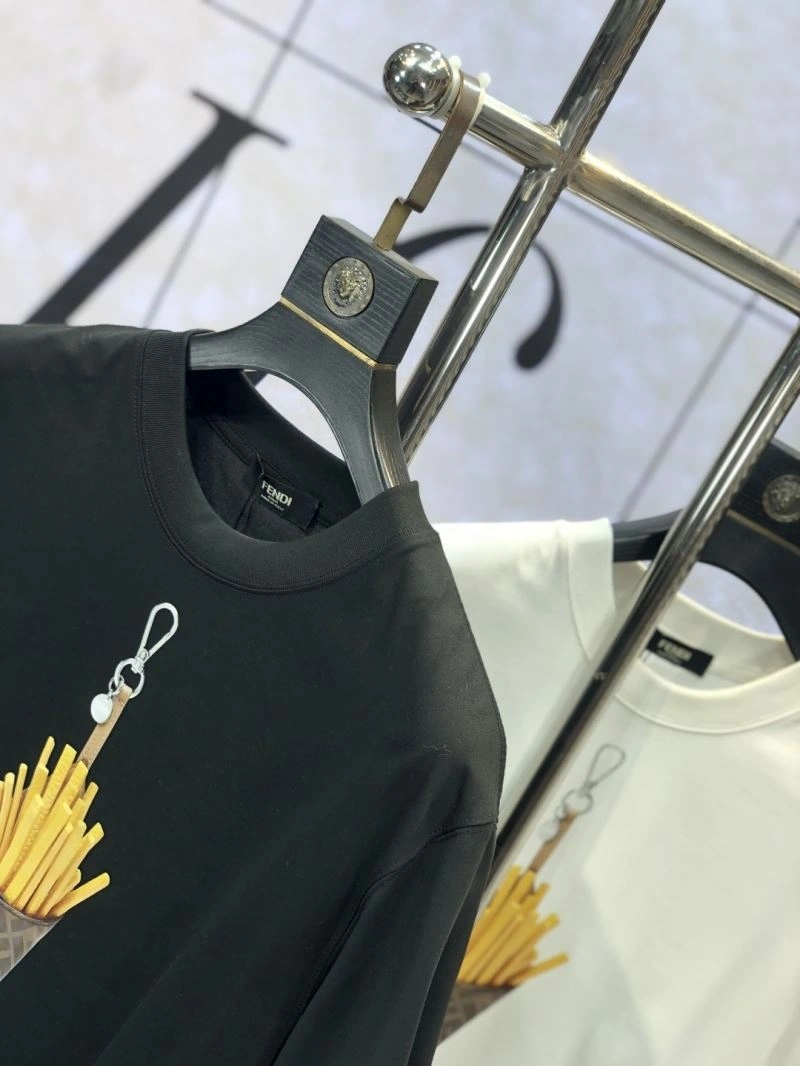 Low-cost Fendi T-Shirts