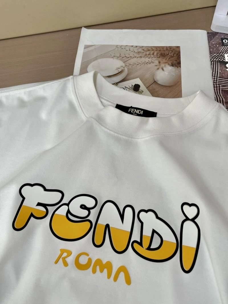 Top match Fendi T-Shirts