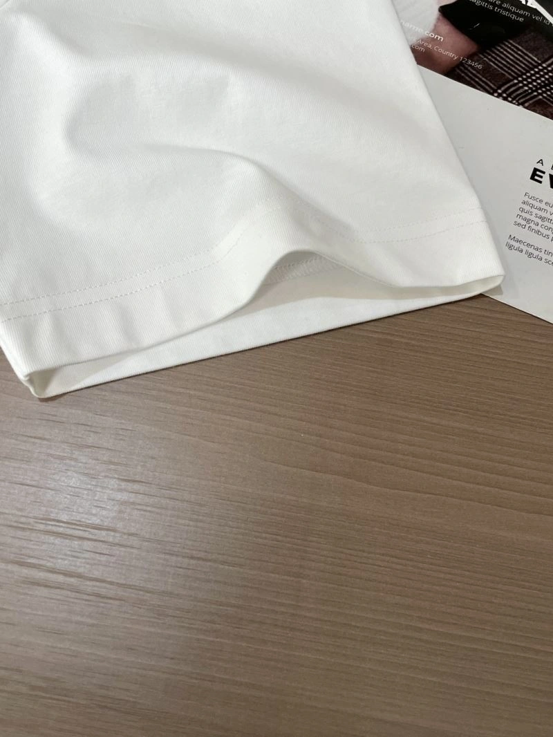 Top match Fendi T-Shirts