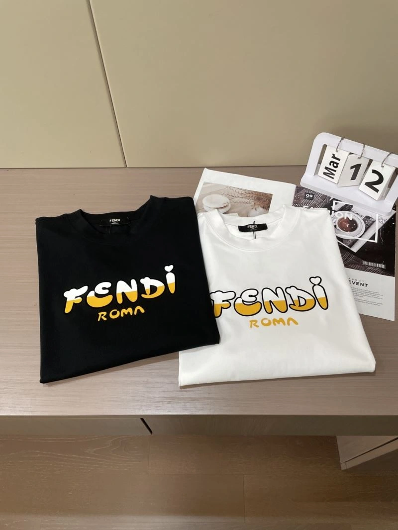 Top match Fendi T-Shirts