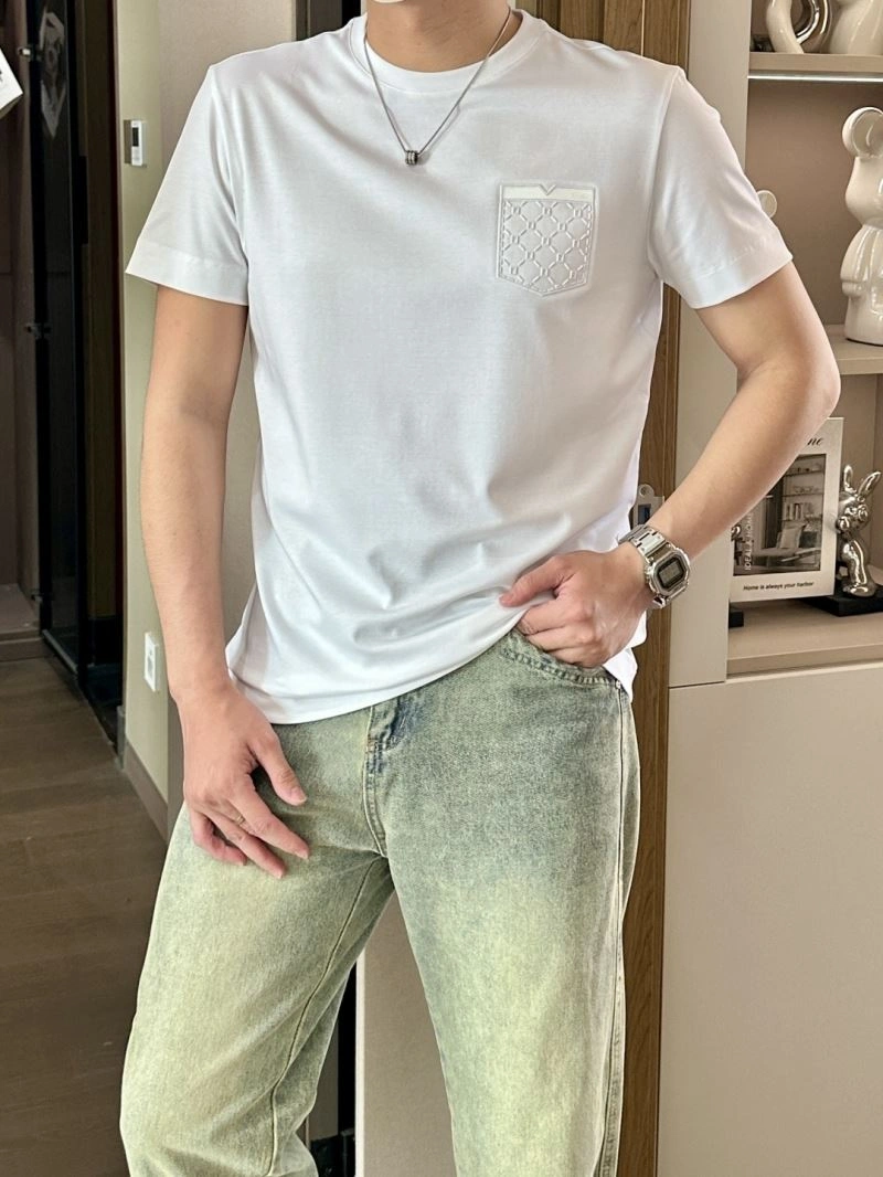 Top match Fendi T-Shirts
